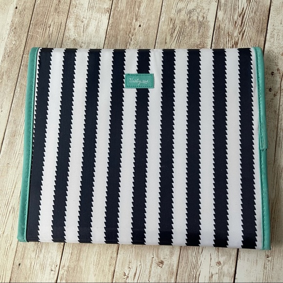 thirty-one | Accessories | Thirty One Tablet Holder Stripes Teal Blue ...